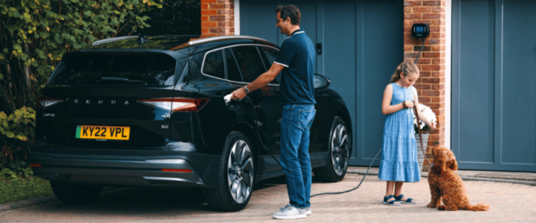 How to unplug an electric car - 4 steps to unplugging your EV